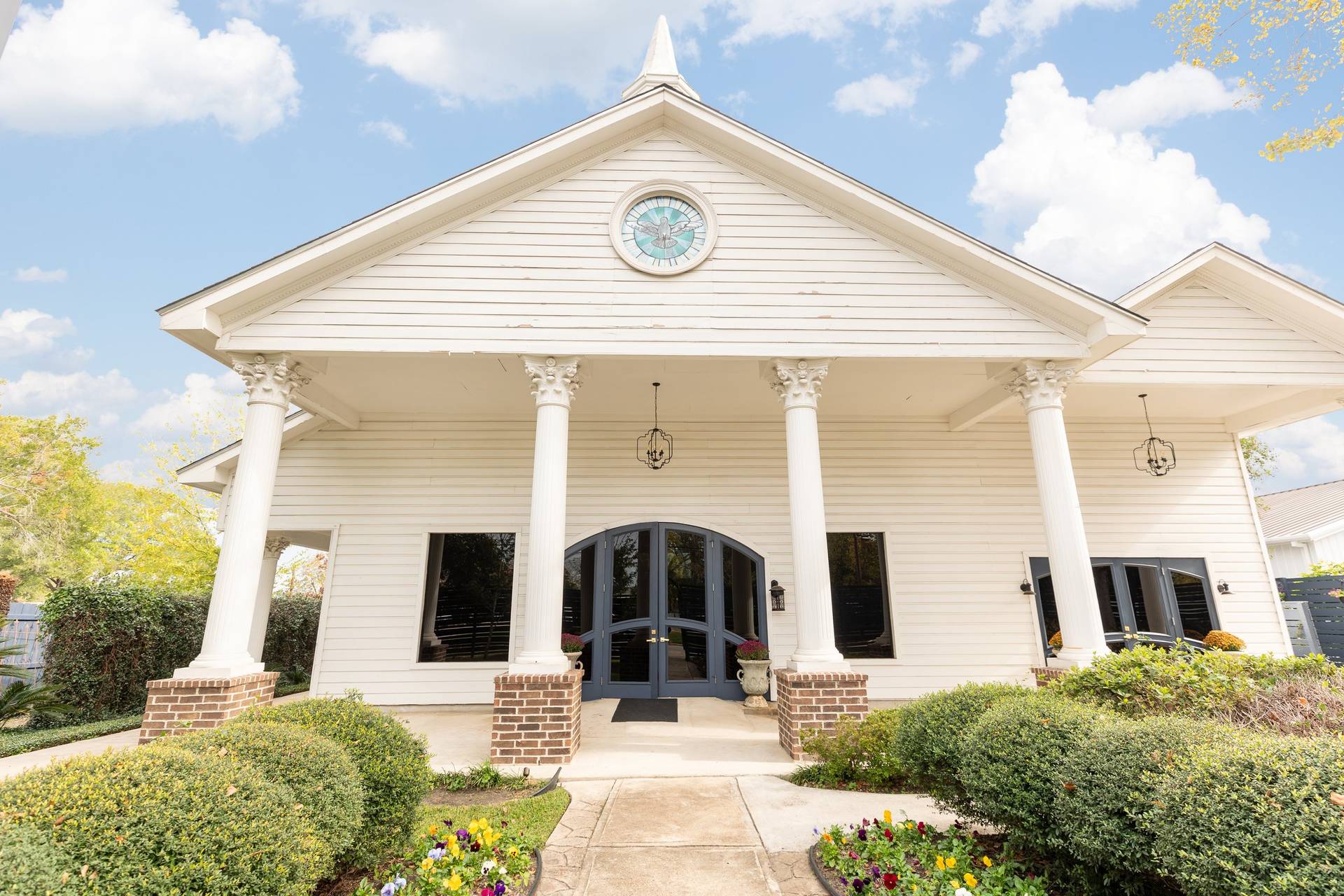 The Vale - Reviews, Photos & Deals 2026 - Conroe, TX - WeddingWire