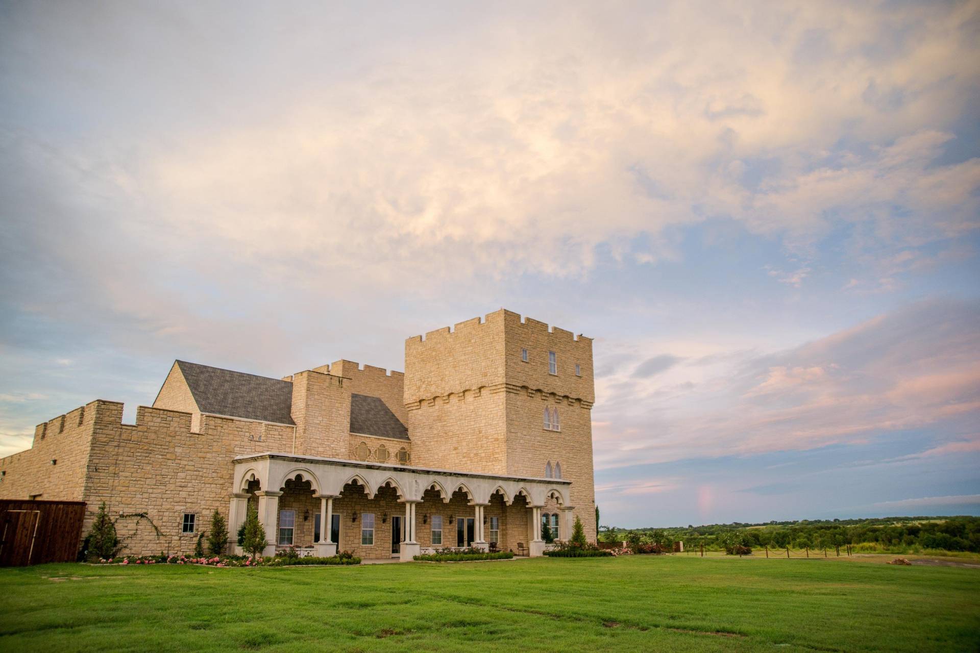 The Castle at Rockwall - Reviews, Photos & Deals 2026 - Rockwall, TX ...