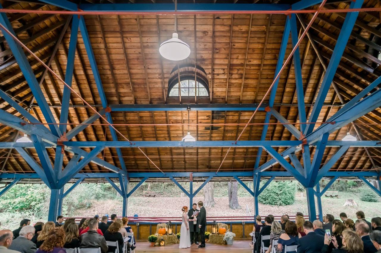 Mayernik Center - Avonworth Community Park - Park & Outdoor Weddings ...