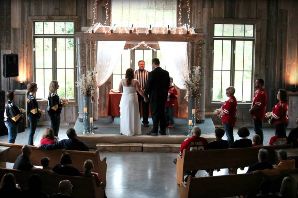Barnes' Place - Reviews, Photos & Deals 2026 - Adel, IA - WeddingWire