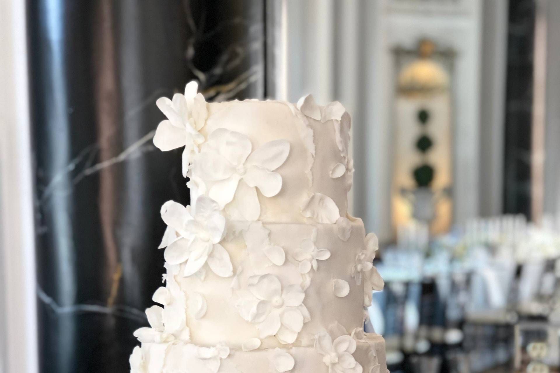 The Cake Studio - Wedding Cake - Phoenix, MD - WeddingWire