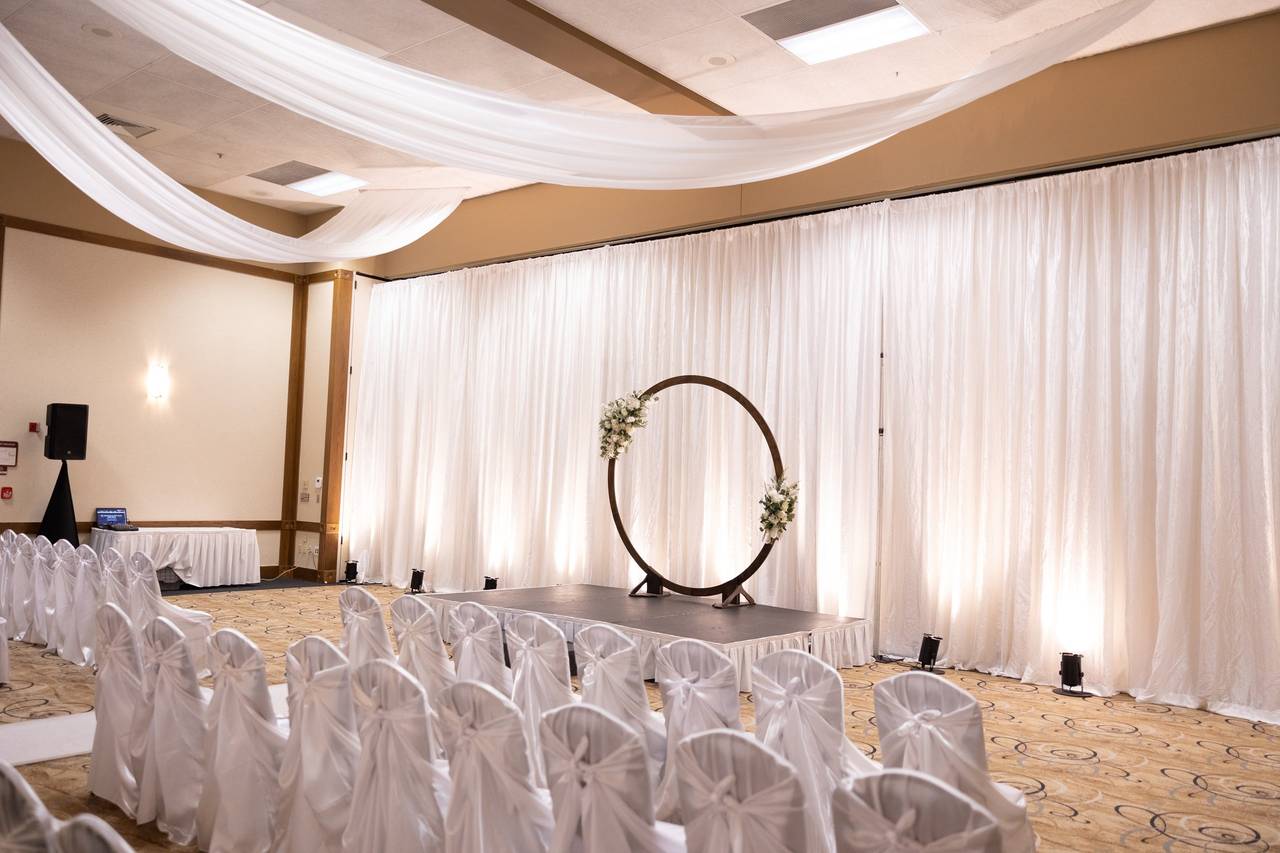 The Oasis Conference Center - Reviews, Photos & Deals 2026 - Loveland ...