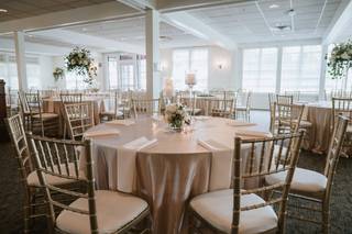 Red Circle Inn - Reviews, Photos & Deals 2026 - Nashotah, WI - WeddingWire