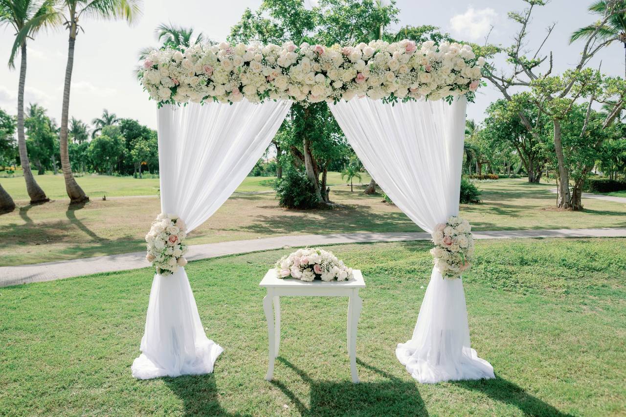 Wedding Mansion in the Tropics - Mansion Weddings - Punta Cana, DO ...
