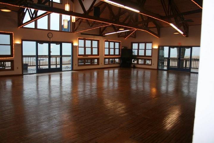 Weko Beach House - Reviews, Photos & Deals 2026 - Bridgman, MI ...