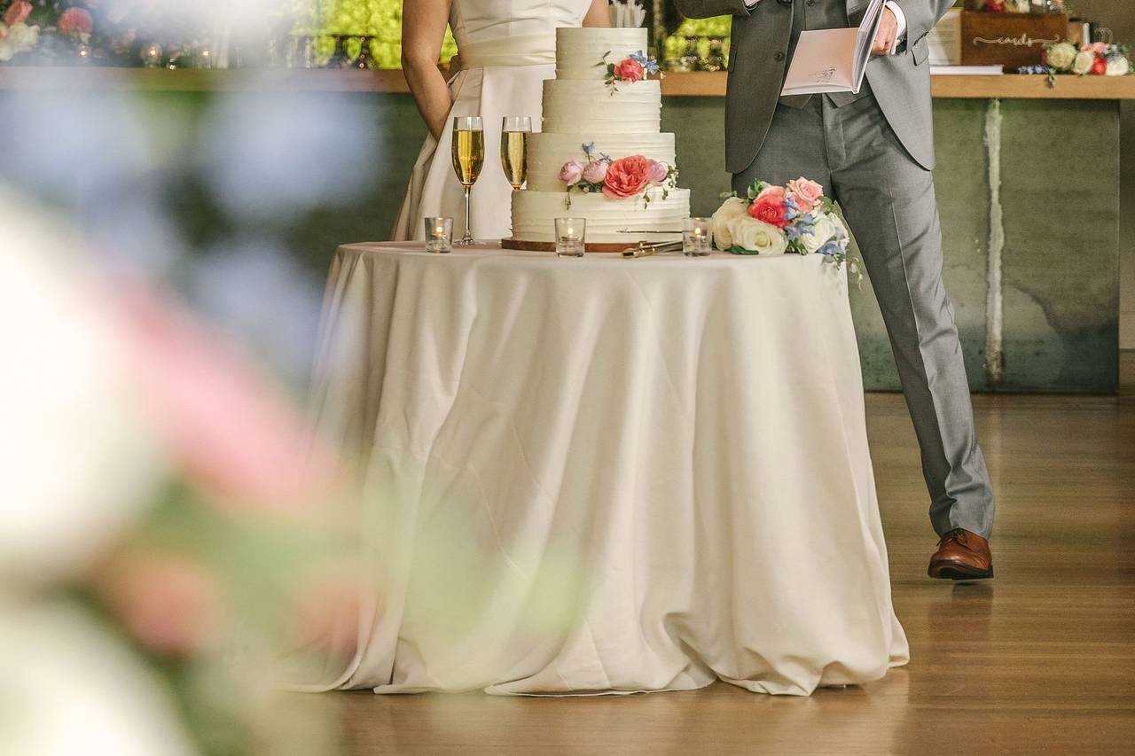 Raven Rose - Reviews, Photos & Deals 2026 - Beacon, NY - WeddingWire