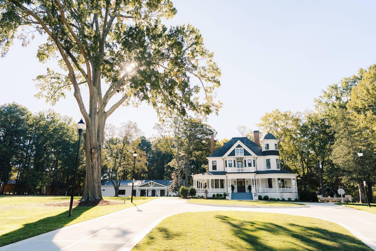 The Carolina Manor House - Reviews, Photos & Deals 2026 - Franklinton ...