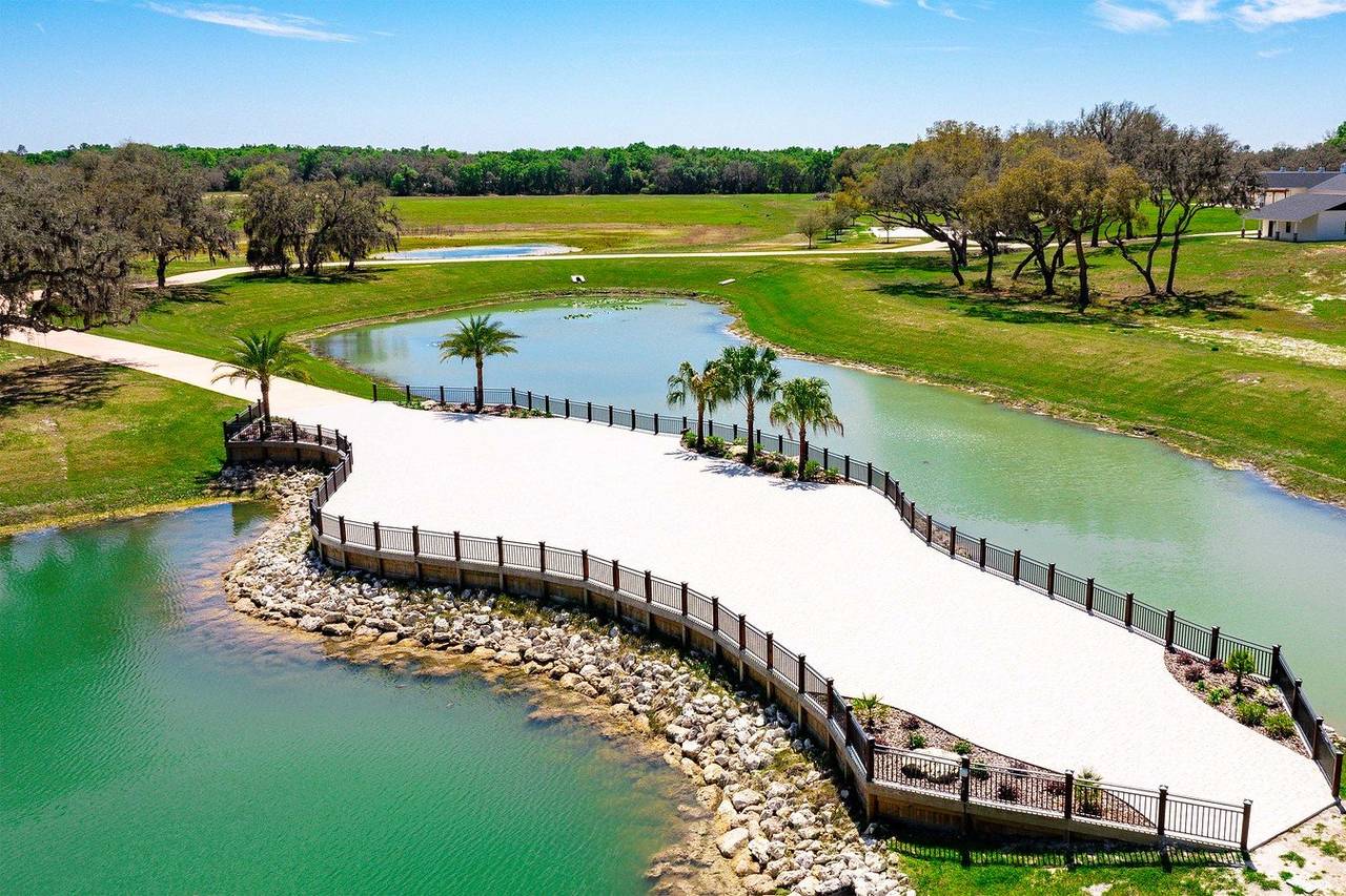 Simpson Lakes - Reviews, Photos & Deals 2026 - Dade City, FL - WeddingWire