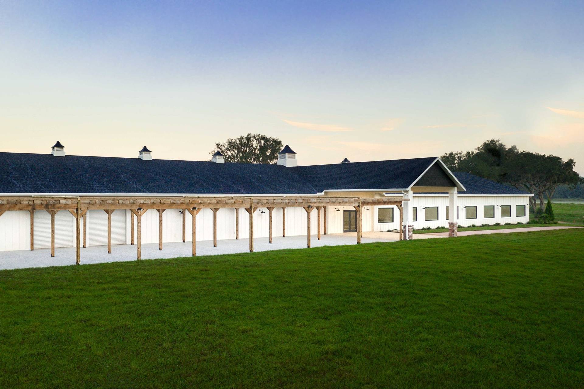 Simpson Lakes - Reviews, Photos & Deals 2026 - Dade City, FL - WeddingWire