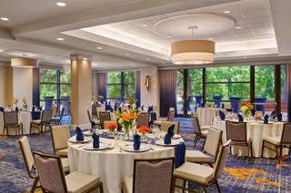 Sheraton Austin Hotel at the Capitol - Reviews, Photos & Deals 2026 ...