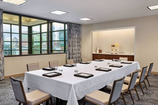 Sheraton Austin Hotel at the Capitol - Reviews, Photos & Deals 2026 ...