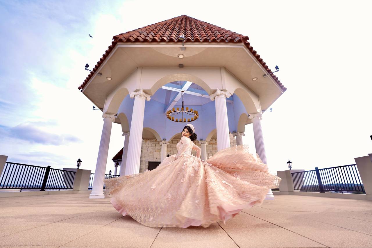 Parsons Castle - Reviews, Photos & Deals 2026 - Clifton, TX - WeddingWire