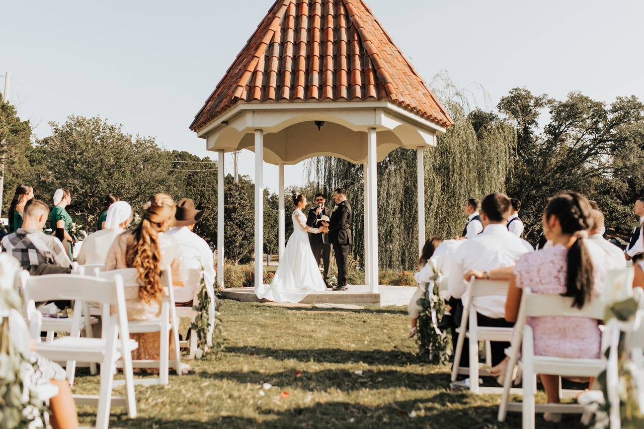 Parsons Castle - Hotel Weddings - Clifton, TX - WeddingWire