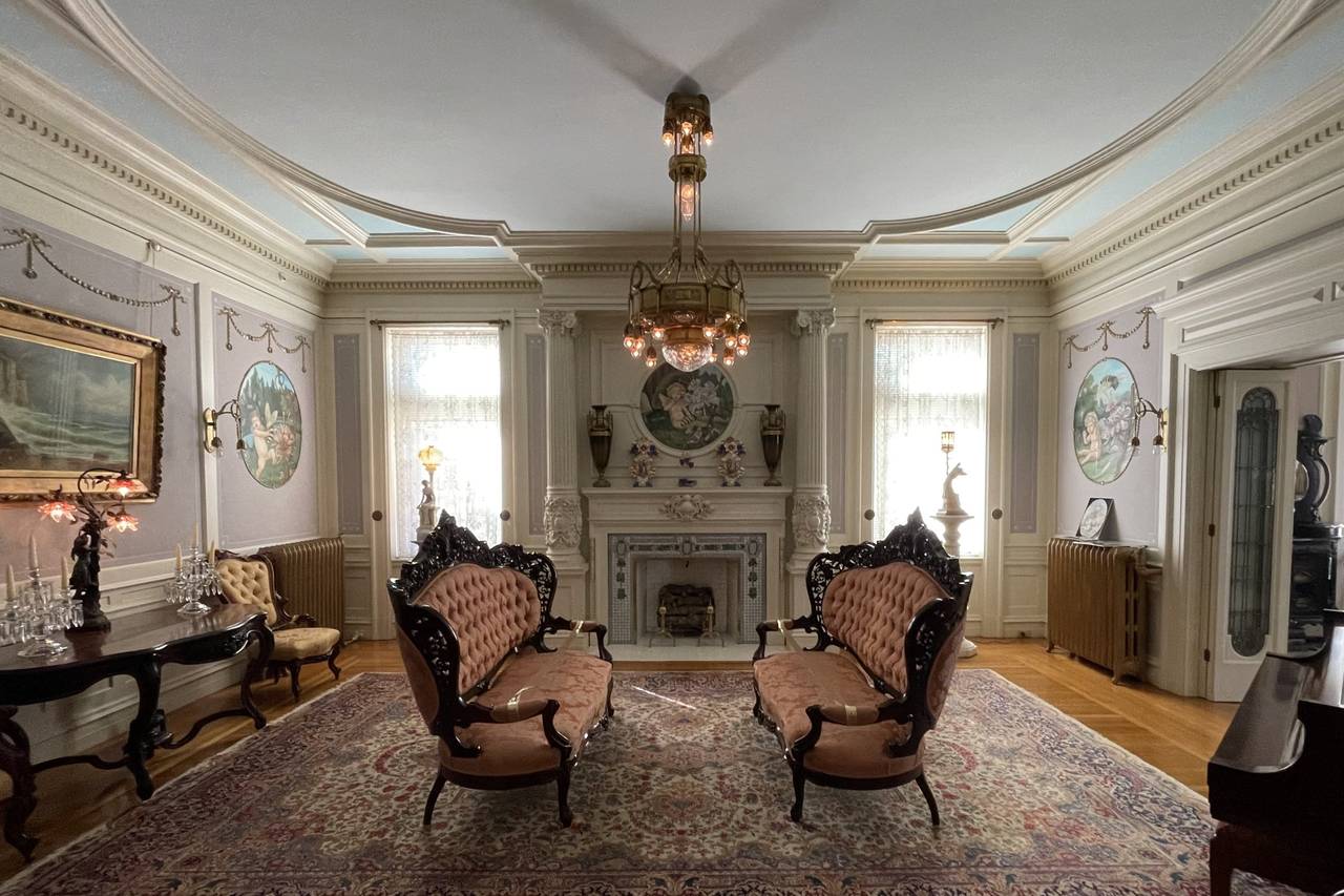 Magic Chef Mansion - Reviews, Photos & Deals 2026 - Saint Louis, MO ...