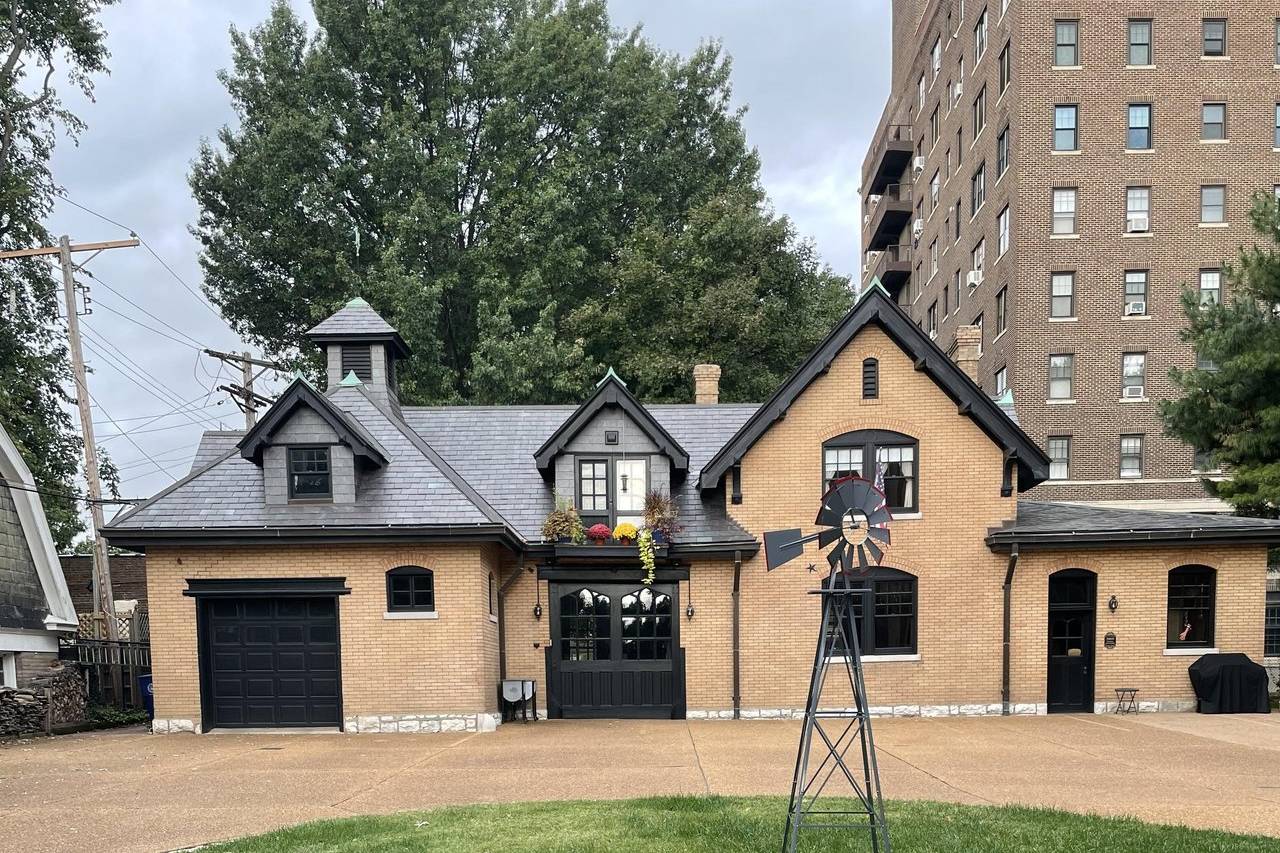 Magic Chef Mansion - Reviews, Photos & Deals 2026 - Saint Louis, MO ...