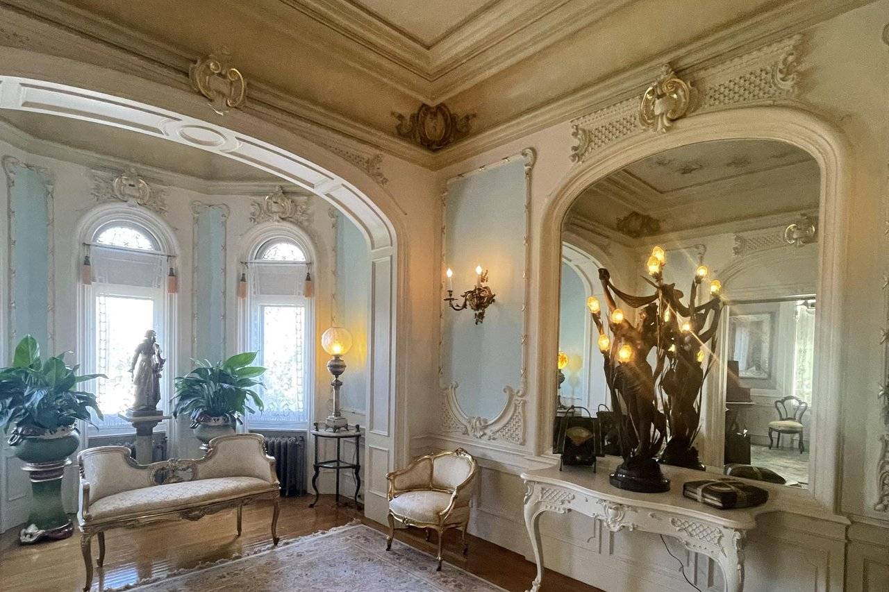 Magic Chef Mansion - Reviews, Photos & Deals 2026 - Saint Louis, MO ...