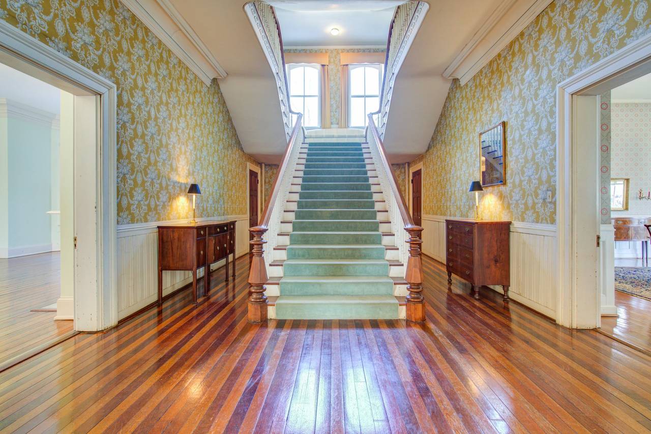 Selma Mansion - Reviews, Photos & Deals 2026 - Winchester, VA - WeddingWire