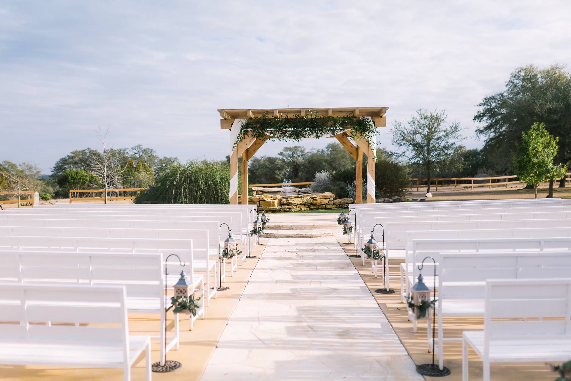 Memory Lane Ranch & Lodge - Barn & Farm Weddings - Dripping Springs, TX ...