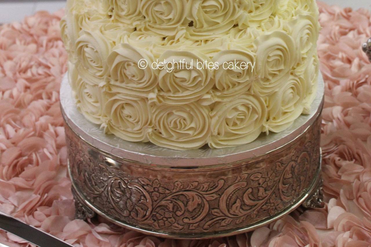Augusta wedding cakes | Honestweddingadvice.com