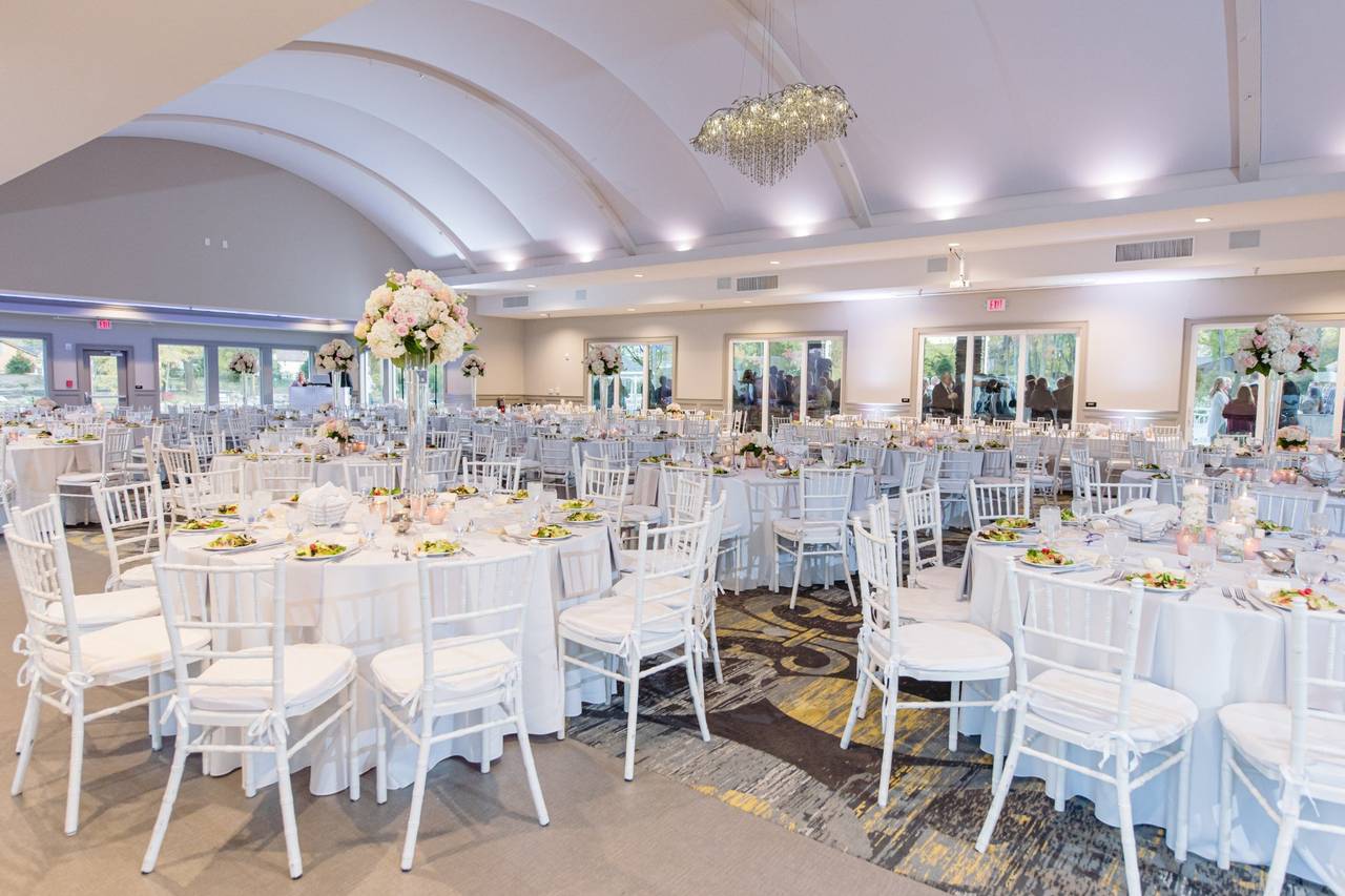 Swan Lake Event Center - Banquet Halls - Powell, OH - WeddingWire