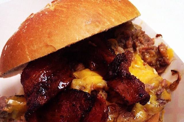 Sum Pig Food Truck | Lafayette Hill Wedding Caterer | Reviews