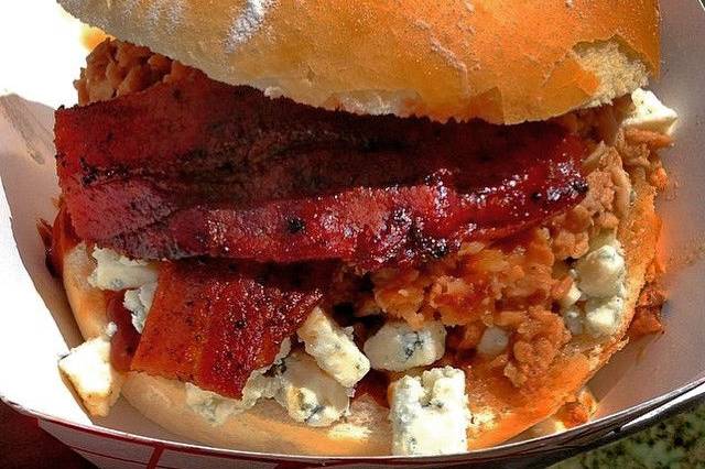 Sum Pig Food Truck | Lafayette Hill Wedding Caterer | Reviews