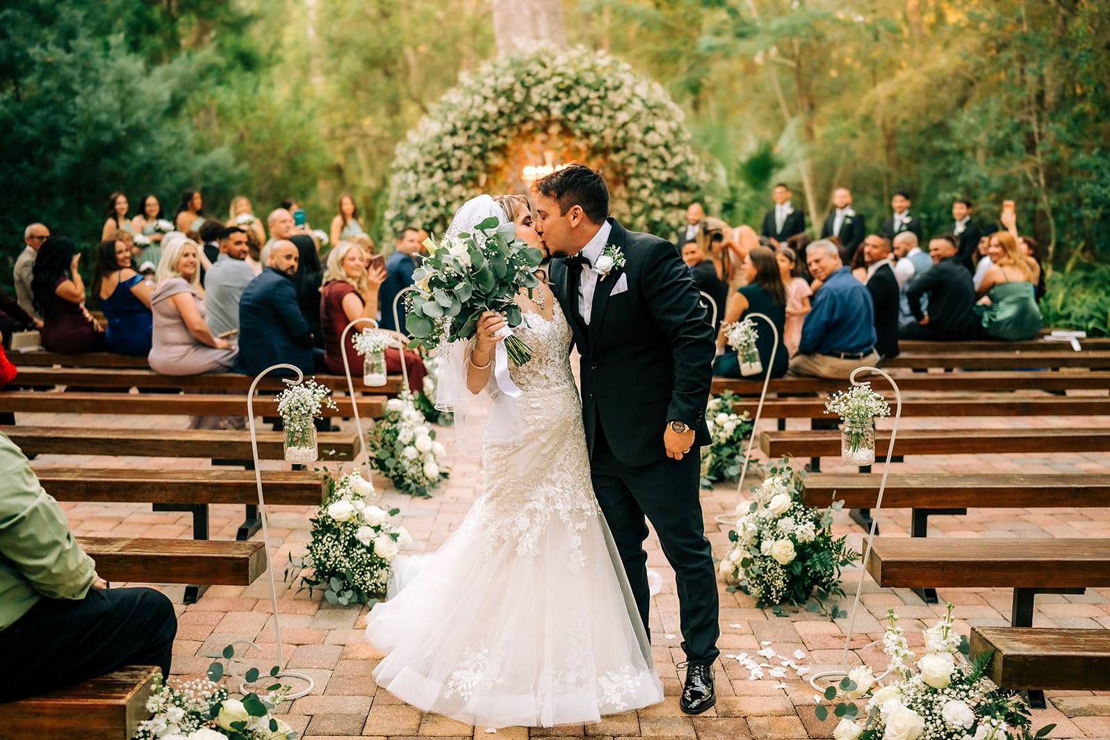 Saxon Manor - Reviews, Photos & Deals 2026 - Brooksville, FL - WeddingWire