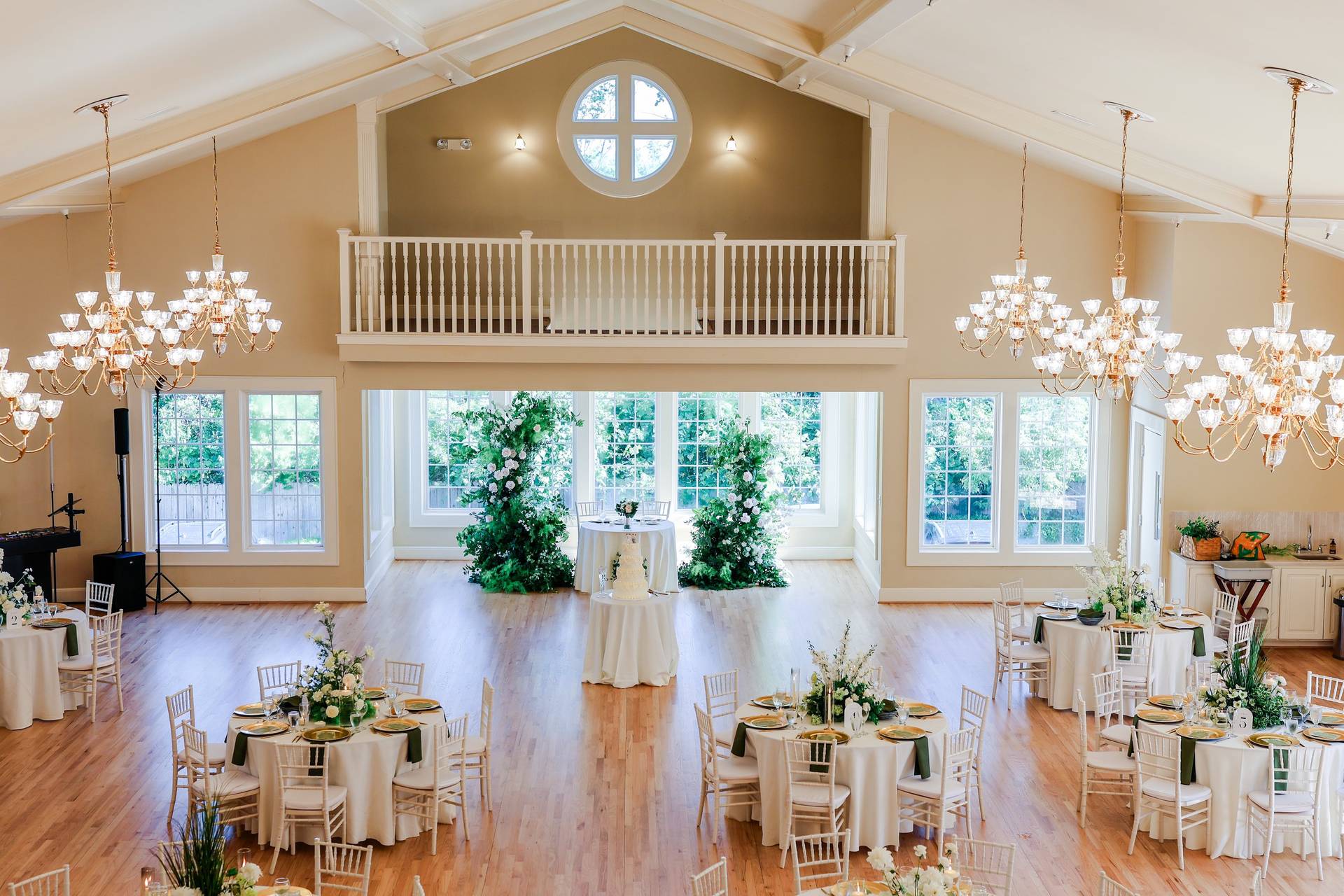 Hawthorne House - Reviews, Photos & Deals 2026 - Kansas City, MO ...
