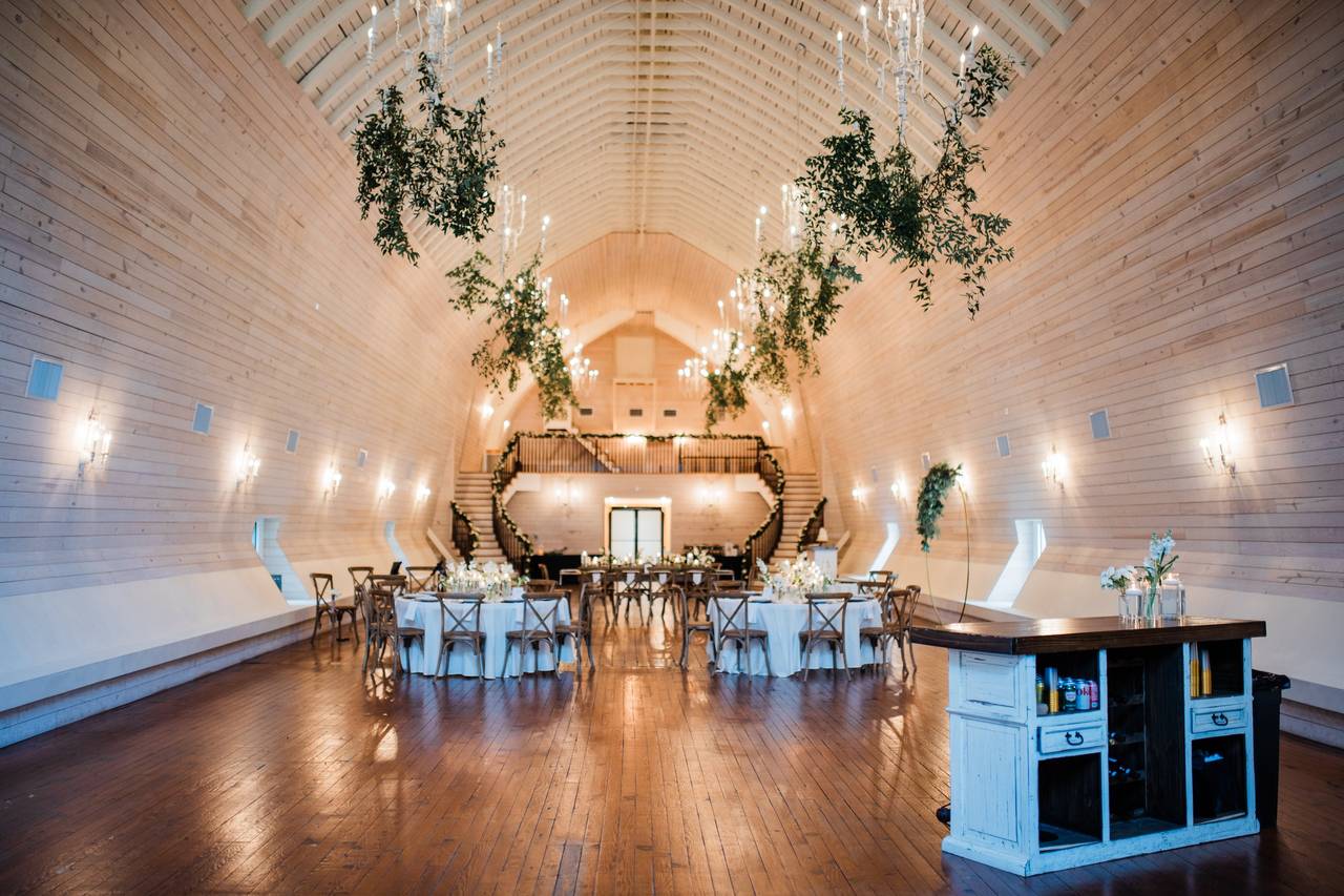 The Historic Wakefield Barn - Reviews, Photos & Deals 2026 - Wake ...