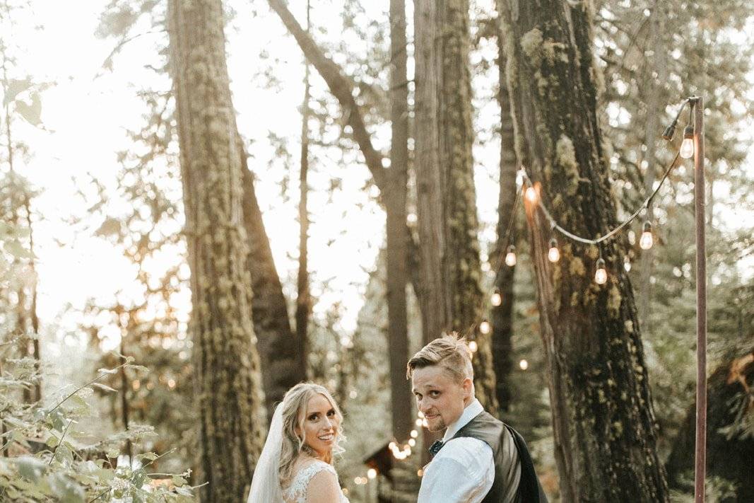 The Lodge at Two Moons - Venue - Oakhurst, CA - WeddingWire