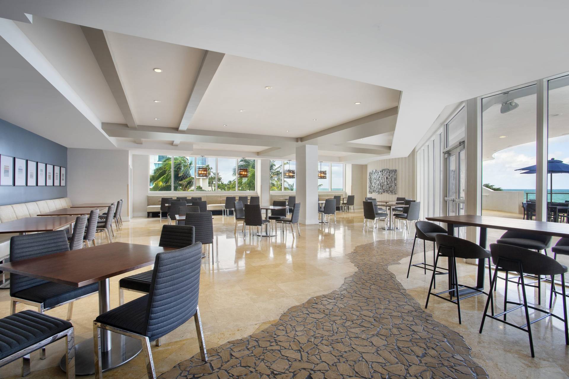 DoubleTree Ocean Point Resort & Spa - Reviews, Photos & Deals 2026 ...