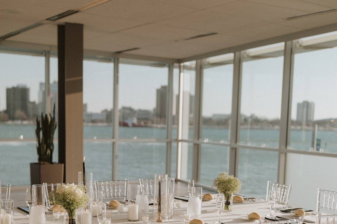 Waterview Loft at Port Detroit - Reviews, Photos & Deals 2026 - Detroit ...