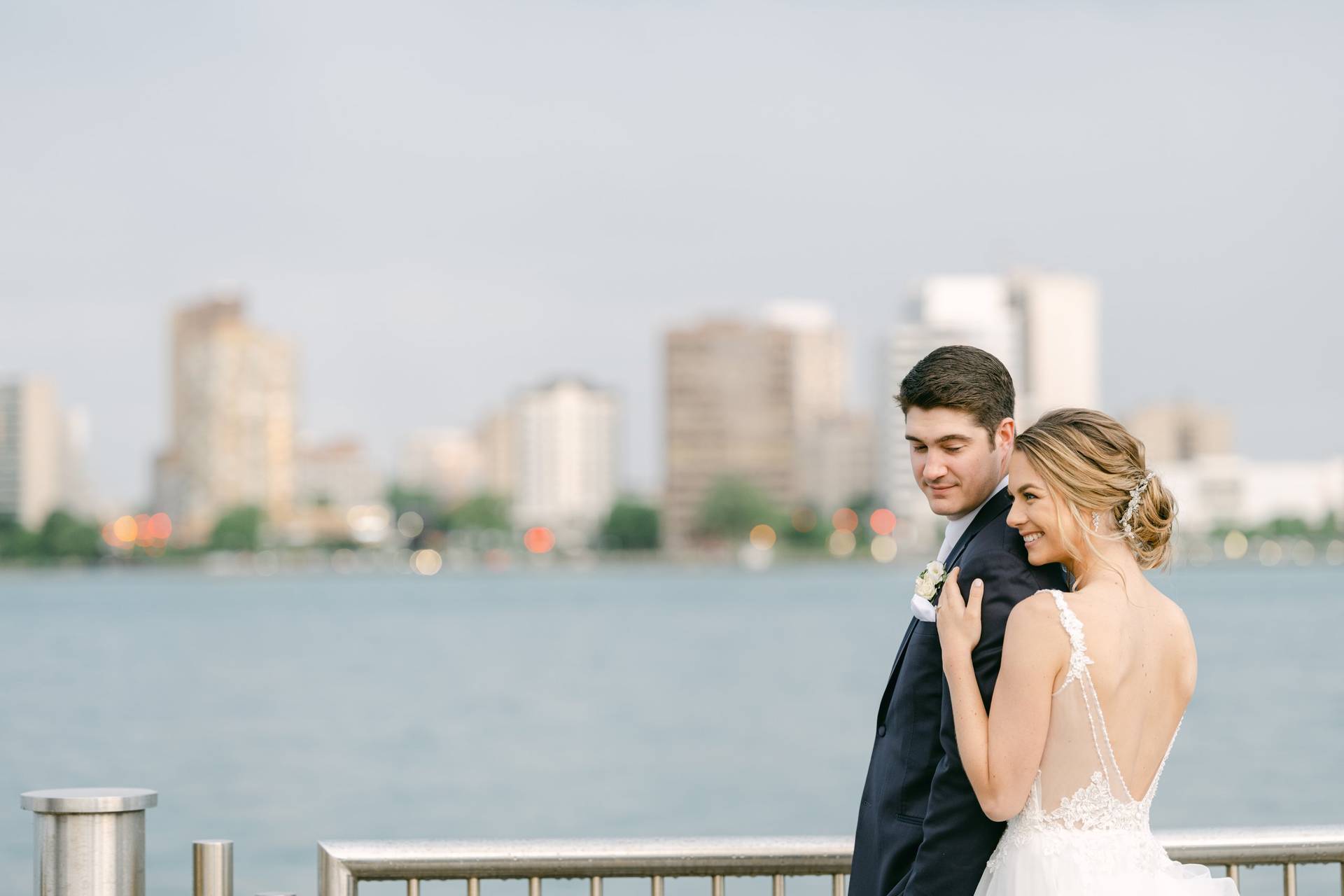 Waterview Loft at Port Detroit - Rooftop Weddings - Detroit, MI ...