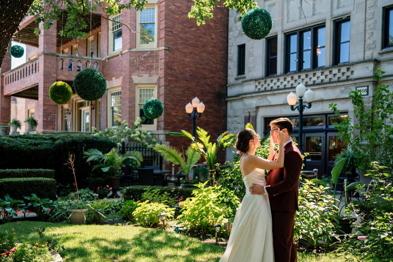Stan Mansion - Reviews, Photos & Deals 2026 - Chicago, IL - WeddingWire