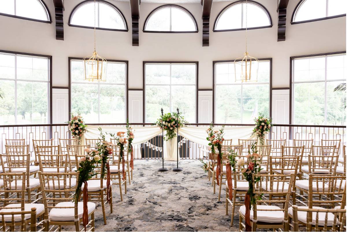 Royal Fox Country Club - Reviews, Photos & Deals 2026 - Saint Charles ...