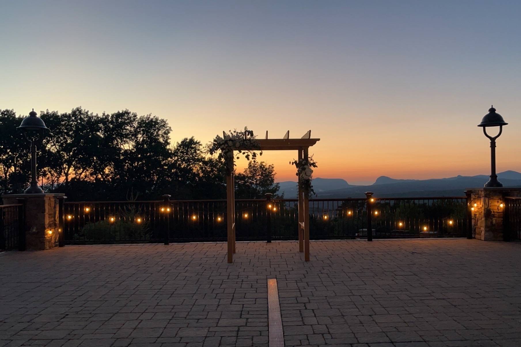 Burke Mountain Resort - Hotel Weddings - East Burke, VT - WeddingWire