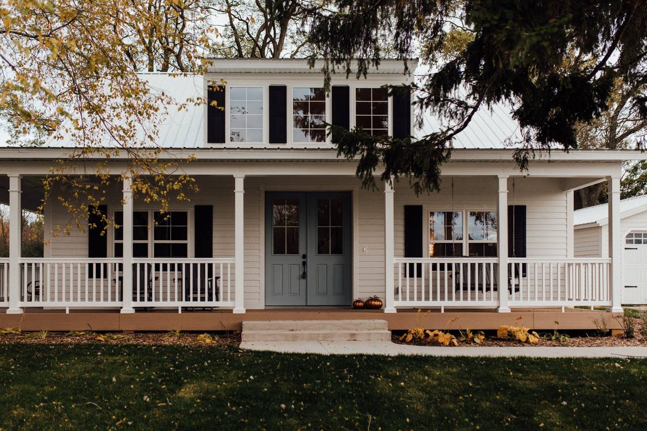 Lilac Acres - Reviews, Photos & Deals 2026 - Waukesha, WI - WeddingWire