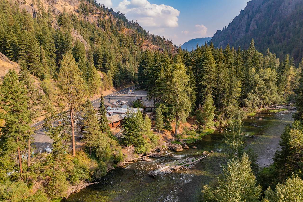 Whistlin' Jack's Outpost & Lodge - Reviews, Photos & Deals 2026 ...