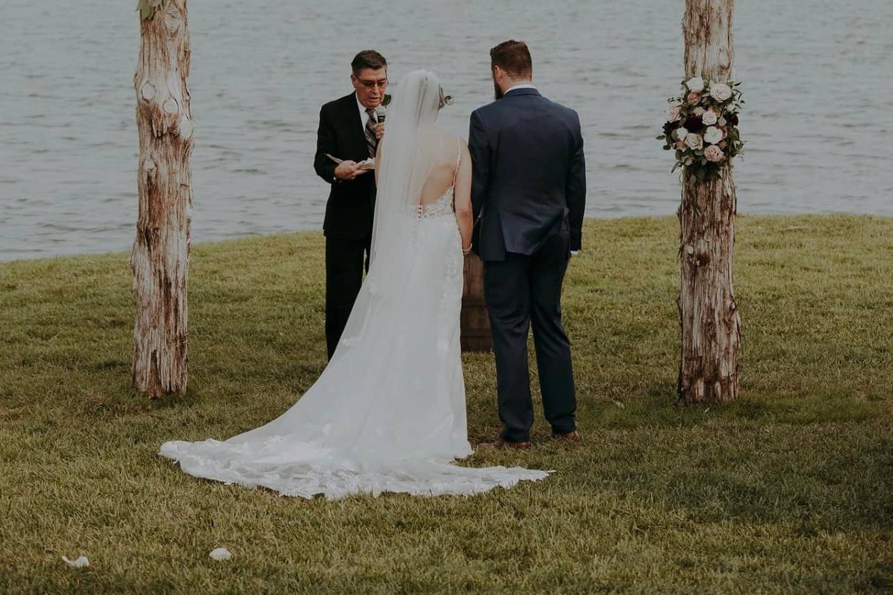 River Falls Venue & Lodges - Reviews, Photos & Deals 2026 - Amarillo ...