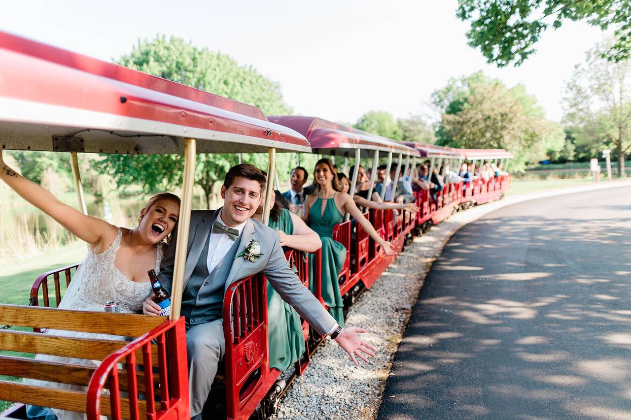 Blackberry Farm - Reviews, Photos & Deals 2026 - Aurora, IL - WeddingWire