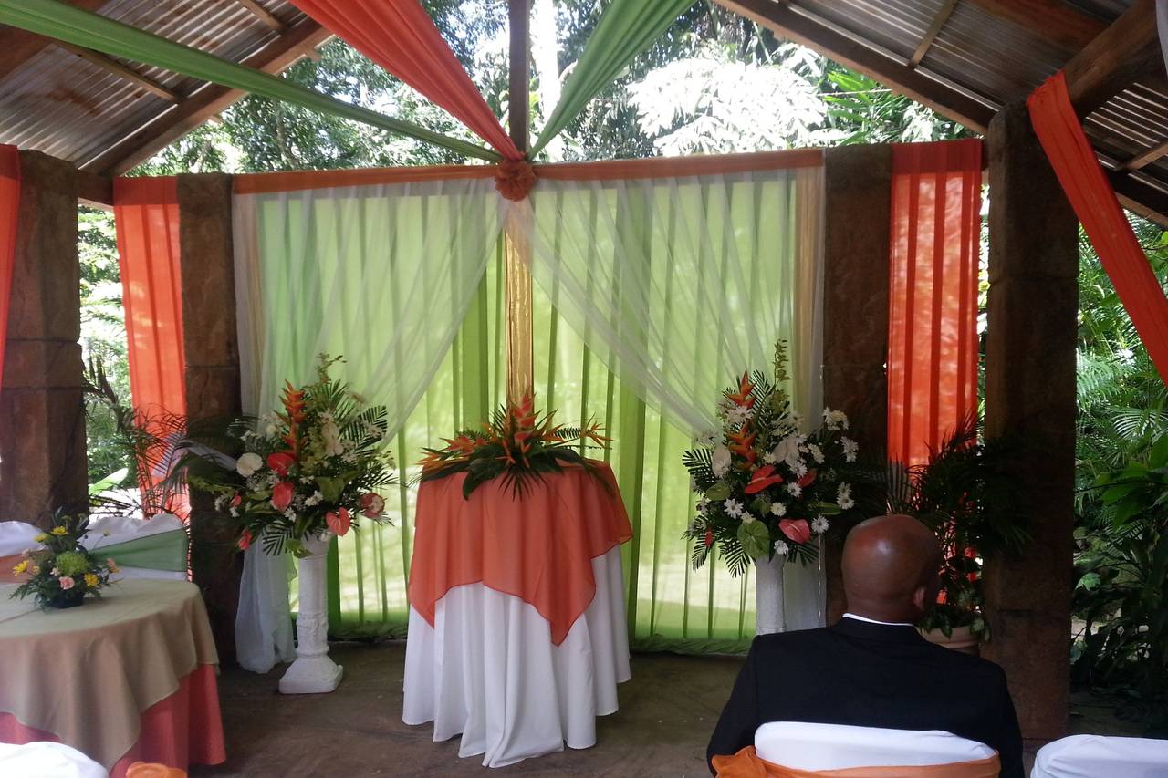 BOONE HALL OASIS - Reviews, Photos & Deals 2026 - James Hill, JM ...