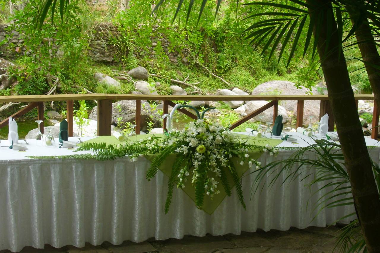BOONE HALL OASIS - Reviews, Photos & Deals 2026 - James Hill, JM ...