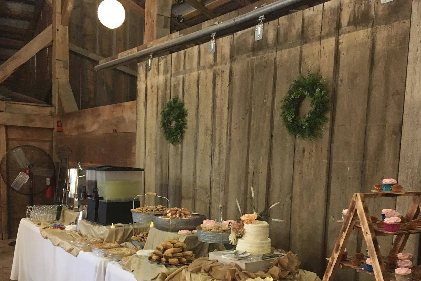 The Gish Barn - Reviews, Photos & Deals 2026 - Rittman, OH - WeddingWire