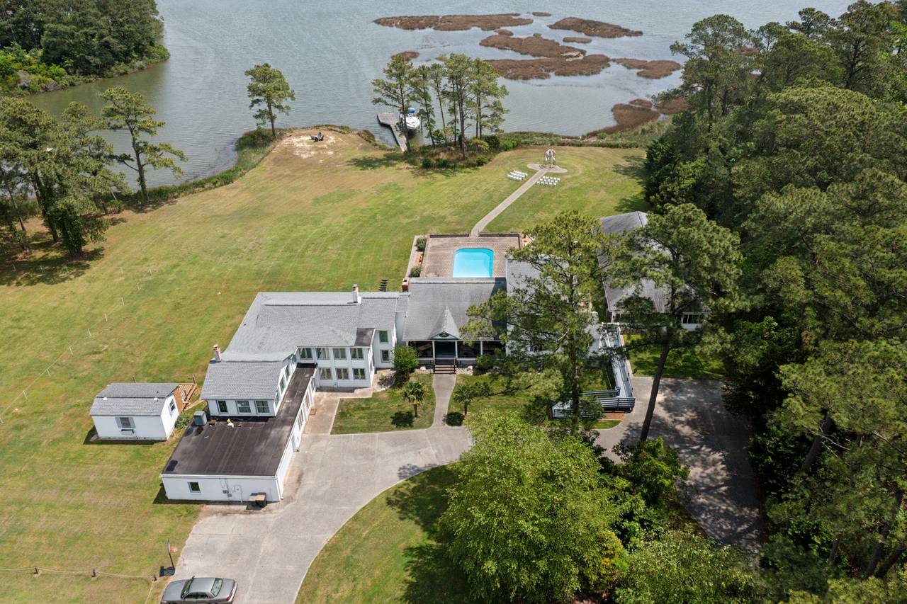 Bay Tree Manor - Reviews, Photos & Deals 2026 - Seaford, VA - WeddingWire