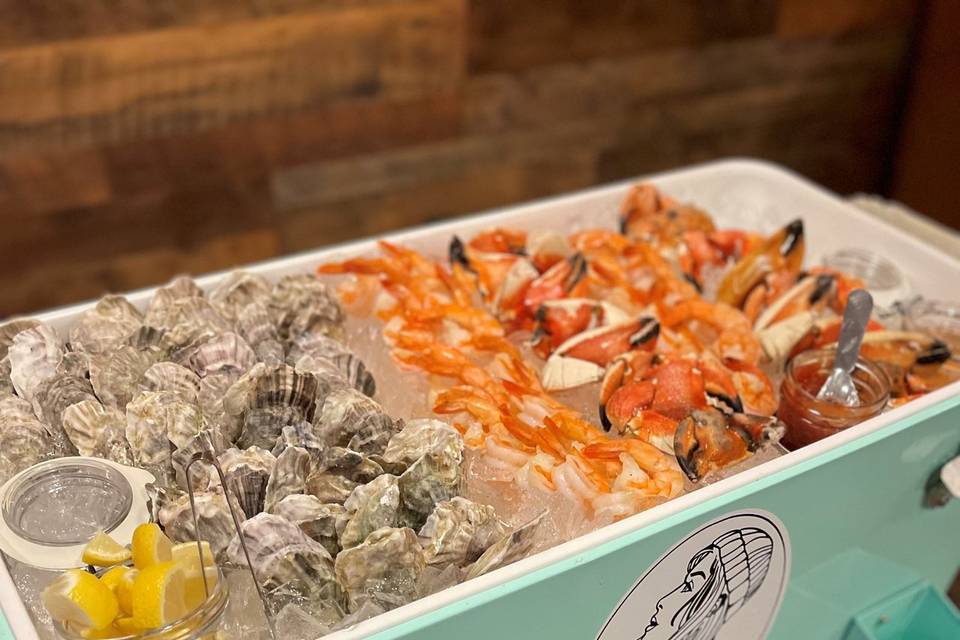 Lady Shuckers | Portland Wedding Caterer | Reviews