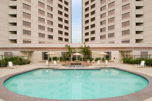 Hilton Long Beach - Reviews, Photos & Deals 2026 - Long Beach, CA ...