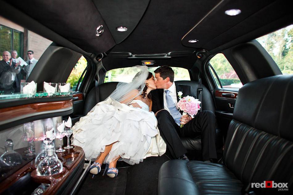 Wedding Limos & Wedding Transportation - WeddingWire