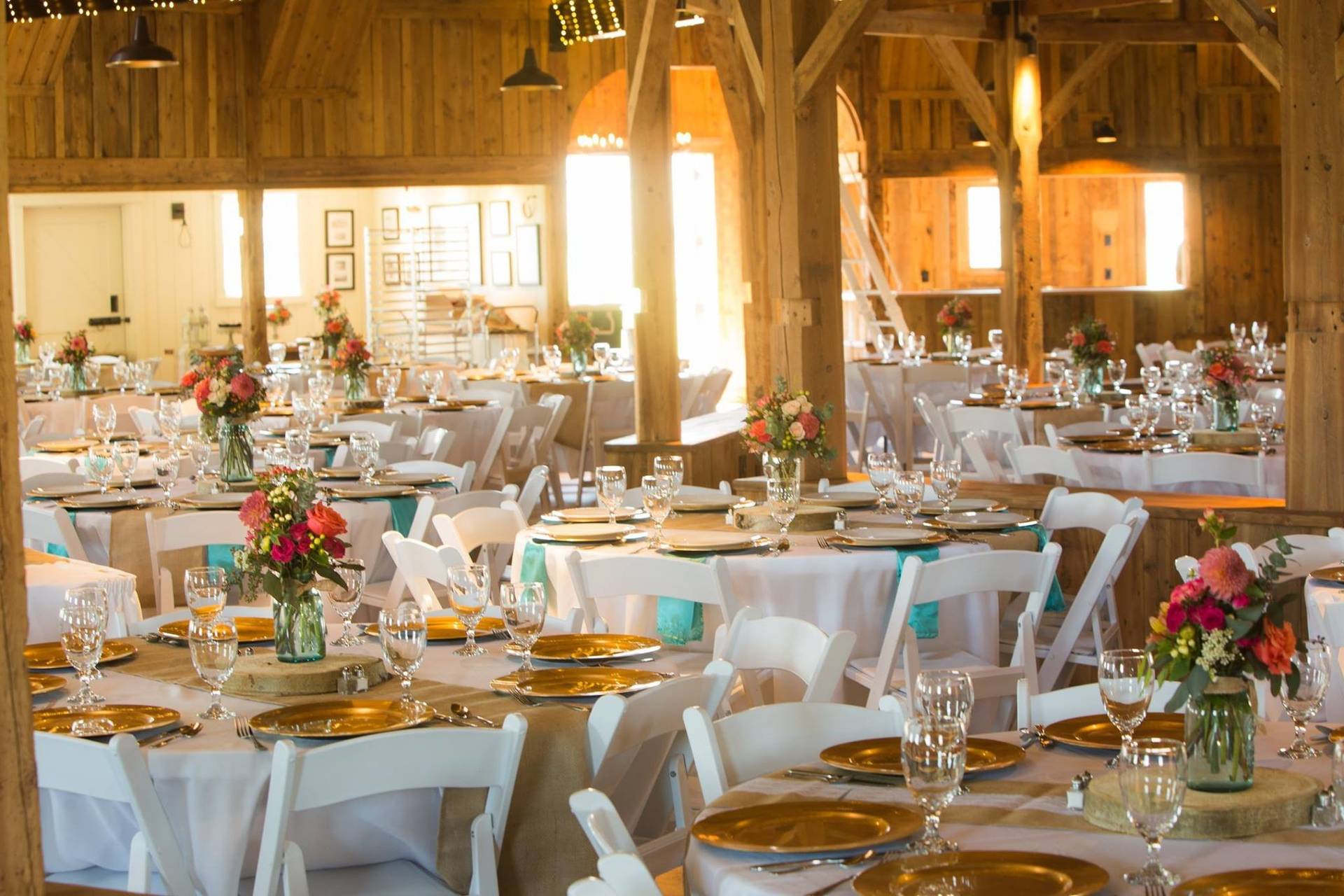 The Round Barn at Twin Bridges - Reviews, Photos & Deals 2026 - Twin ...