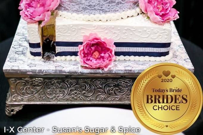 Reeves Cake Shop - Wedding Cake - Akron, OH - WeddingWire