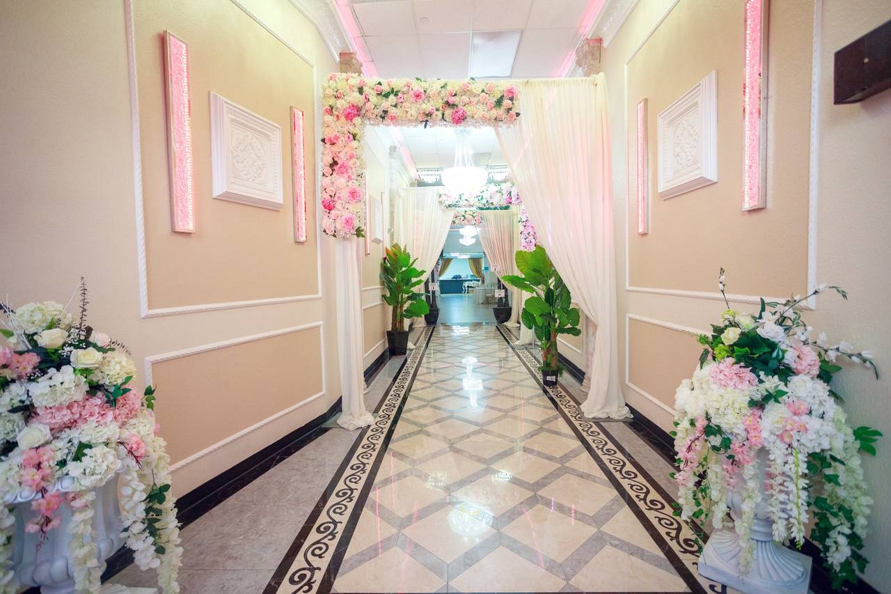 Oasis Palace Restaurant - Reviews, Photos & Deals 2026 - Newark, CA ...